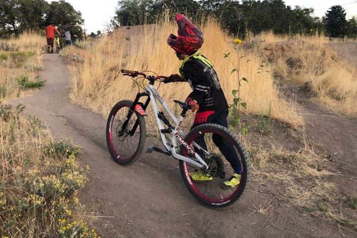 Commencal Clash Jr. Review