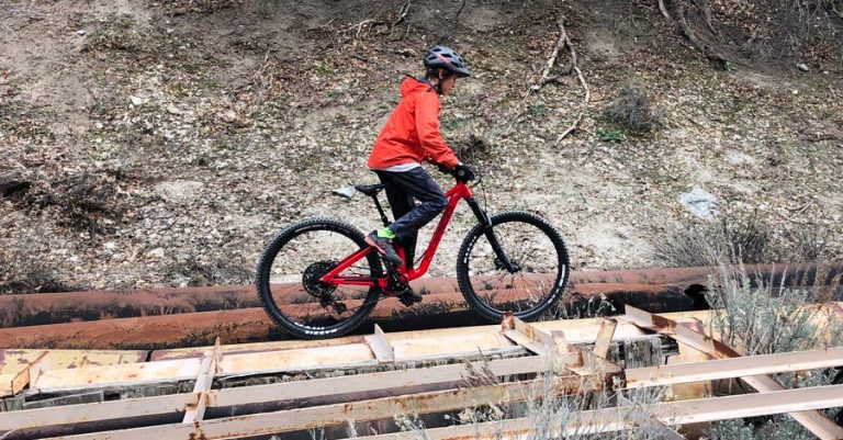 norco-sight-275-pedaling - Mountain Biking With Kids